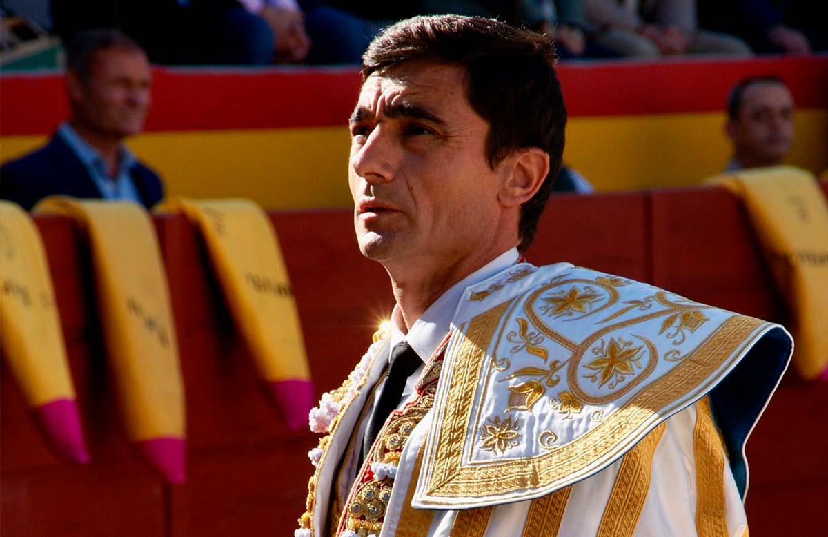 LOS HOMBRES QUE ACOMPAÑARÁN A PACO UREÑA EN SU ENCERRONA EN LA FERIA DE ...