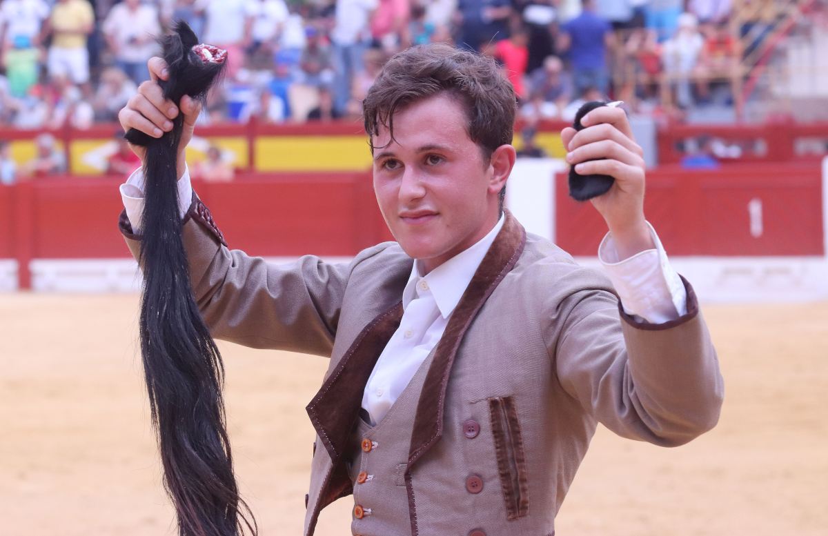 «ANGELÍN» VUELVE A LA ACTIVIDAD PROFESIONAL Y PARTICIPARÁ EN EL ...