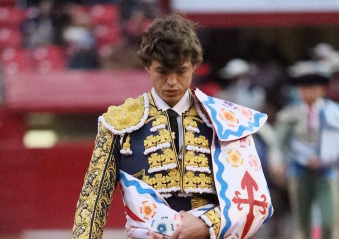JORGE MARTÍNEZ DEBUTA COMO MATADOR DE TOROS EN MÉXICO: «TOREAR AQUÍ TE ...