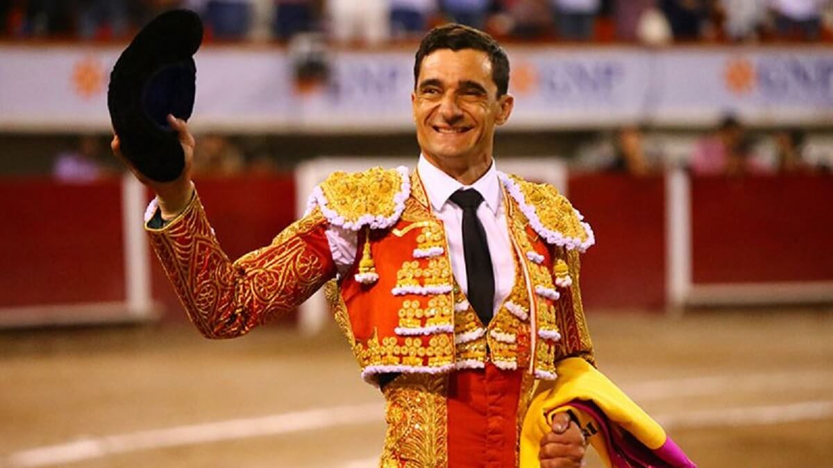 PACO UREÑA SIGUE SUMANDO FECHAS EN MÉXICO – El Muletazo